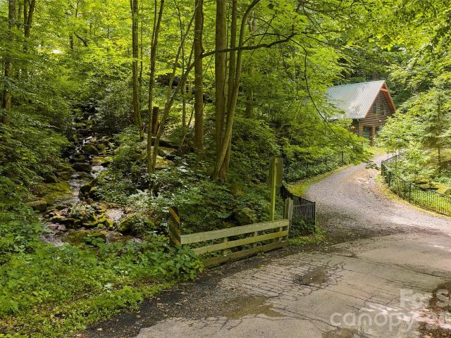 1482 Howard Moore Road