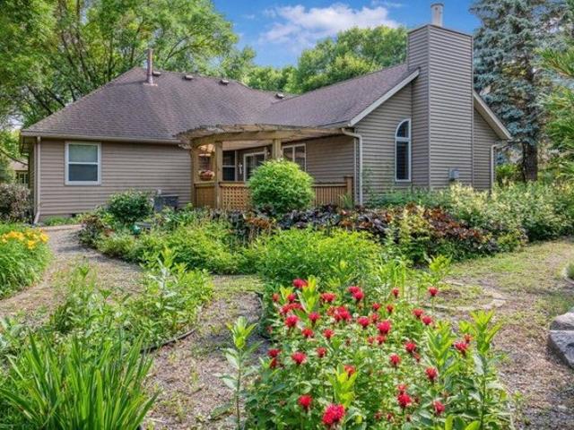 1482 th Pl N, Maple Grove, MN 55369
