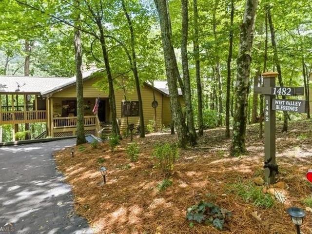 1482 Valley View Dr, Big Canoe, GA 30143