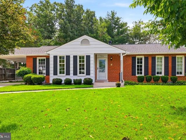 14833 Cranoke St, Centreville, VA 20120
