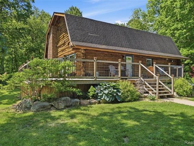 14830 County Line Rd, Burns Township, MI 48418