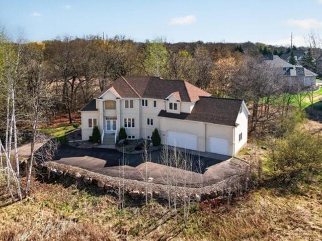14831 Lac Lavon Dr, Burnsville, MN 55306