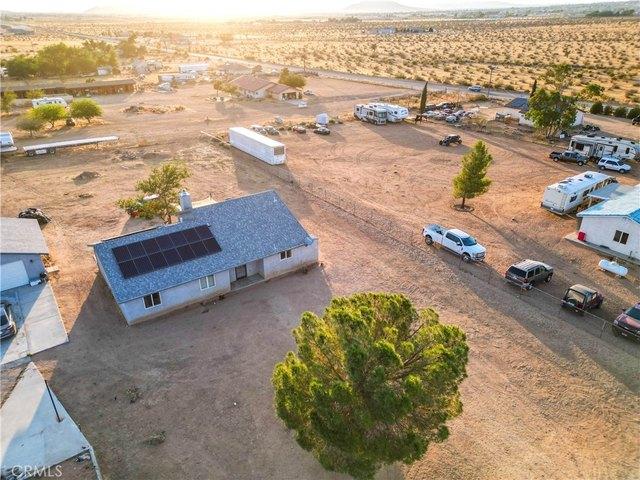 14834 Narragansett Rd, Apple Valley, CA 92307