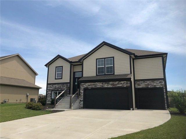 1483 N 162nd Ct, Basehor, KS 66007