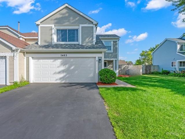 1483 N Pembroke Dr, South Elgin, IL 60177