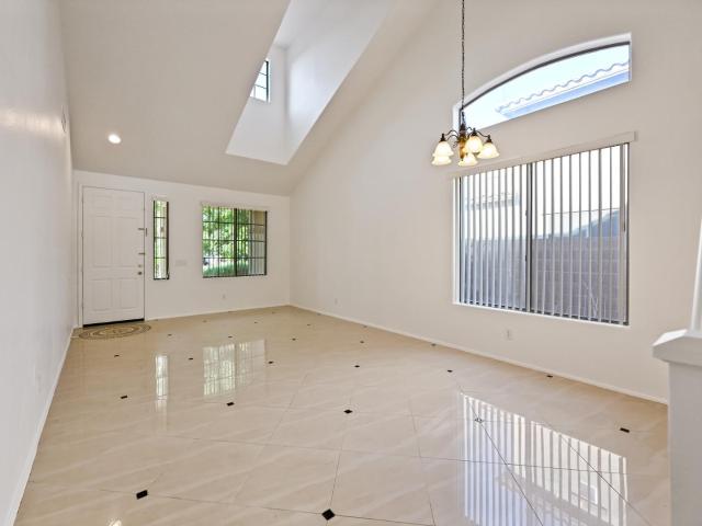 1483 E Mia Lane
