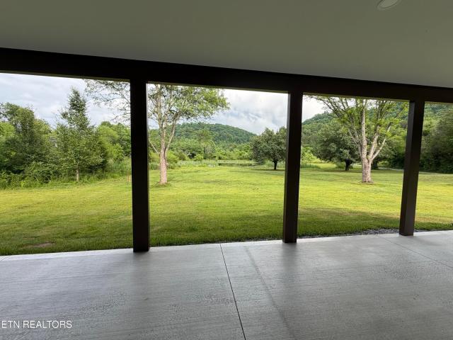 1483 Reagan Valley Rd