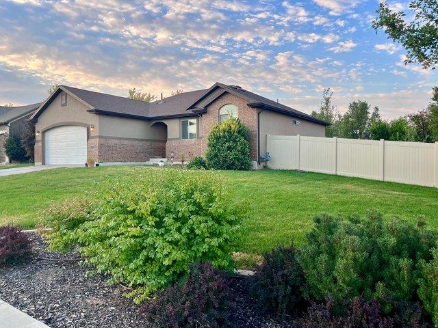 1483 W 2340 N, Clinton, UT 84015