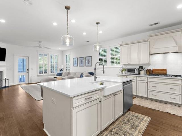 1483 Wando Landing St, Charleston, SC 29492