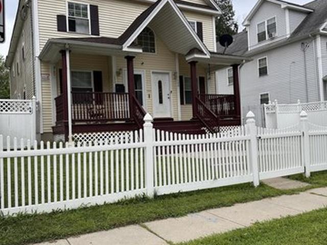 148 150 Enfield St, Hartford, CT 06112
