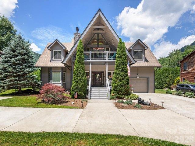 148 Campbell Creek Rd, Maggie Valley, NC 28751