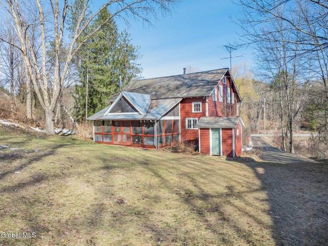 148 Chamberlain Mills Rd, Salem, NY 12865