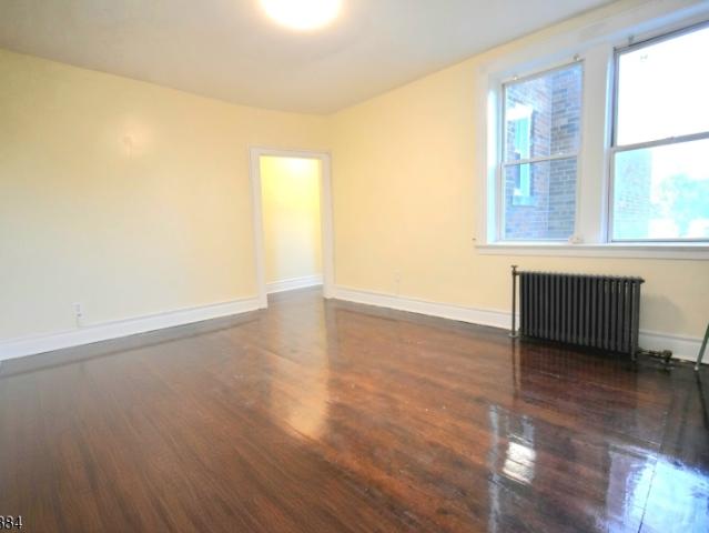 148 Chancellor Ave # D5