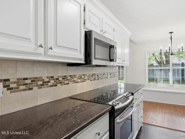 148 Armonde Court