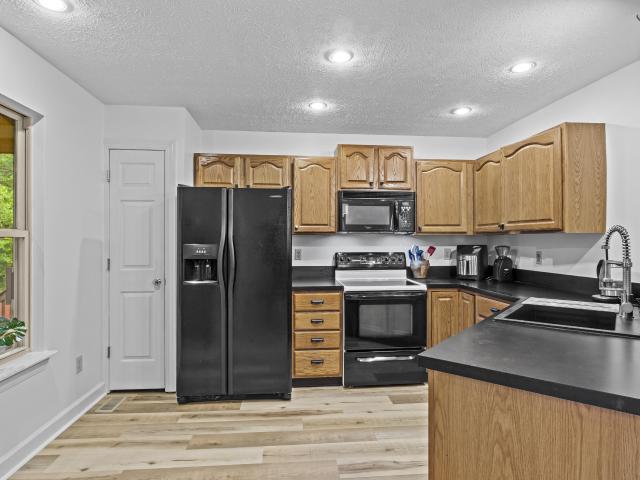 148 Barren River Boulevard