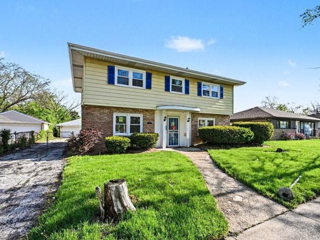 148 Blackhawk Dr, Park Forest, IL 60466