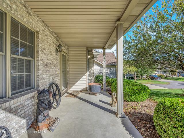 148 Grandview Drive