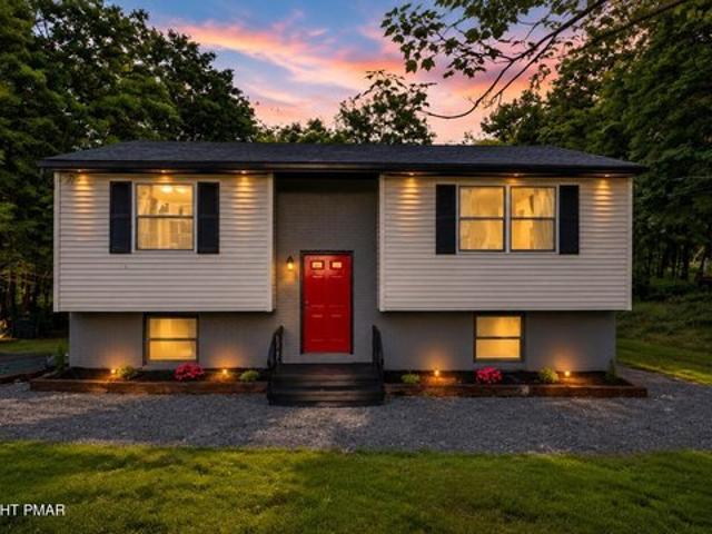 148 Granite Rd, Long Pond, PA 18334