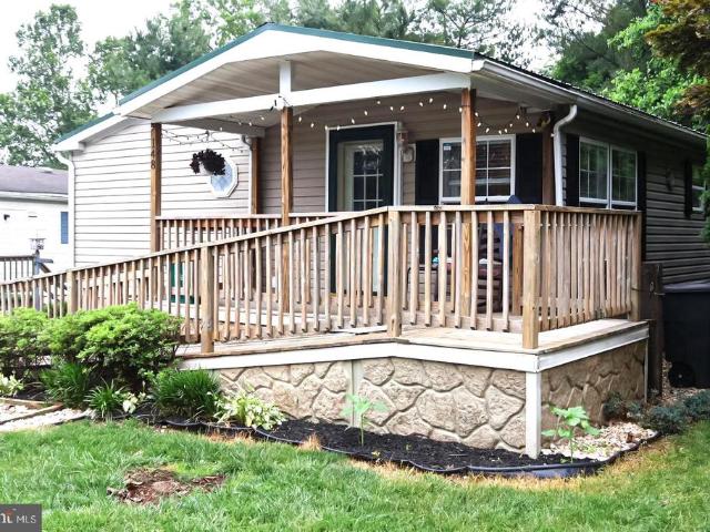 148 Greenbriar Circle