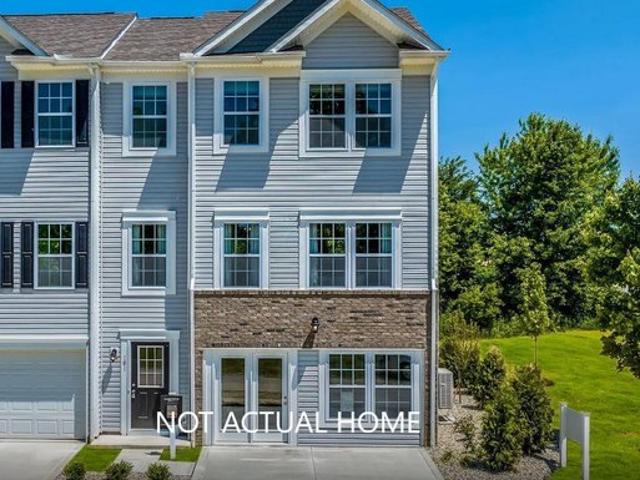 148 Dusky Willow Dr, Etna, OH 43068