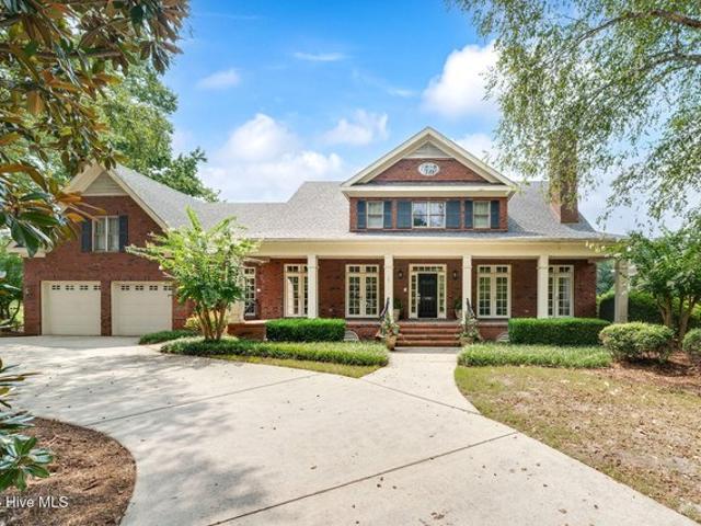 148 E Grandiflora Dr, Wallace, NC 28466
