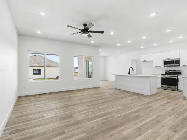 148 E Kelce Lane