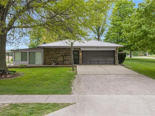 148 E Steidl Rd, Paris, IL 61944