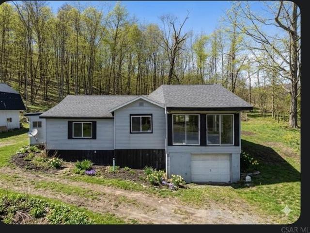 148 Fender Ln, Johnstown, PA 15905