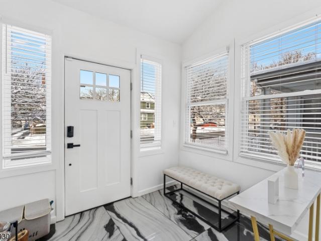 148 Freeman Ave