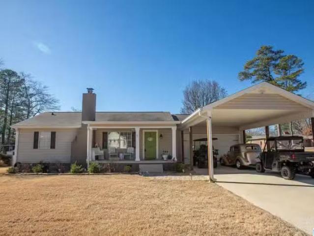148 HOLMES ST, GADSDEN, AL 35901 Single Family Residence For S.