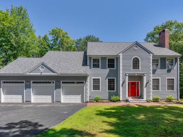 148 Hunter Way, Falmouth, ME 04105