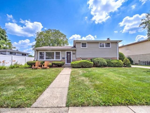 148 Jeffery Ln, Des Plaines, IL 60018