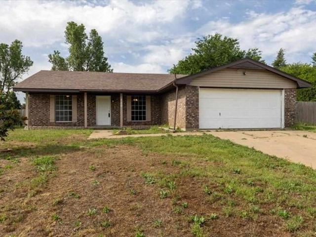 148 Lora Ln, Lawton, OK 73507