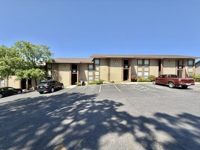 148 Lake Club Dr Apt 3, Branson, MO 65616