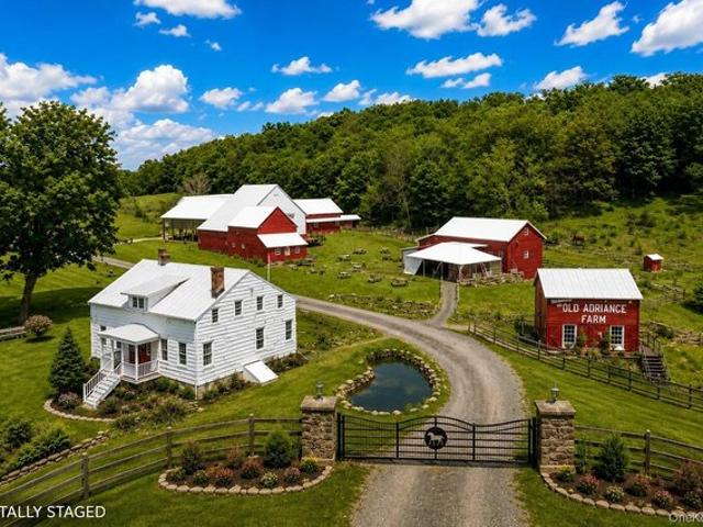148 N Creek Rd, Staatsburg, NY 12580