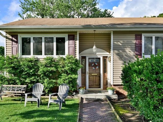 148 Newport Rd, Yonkers, NY 10710