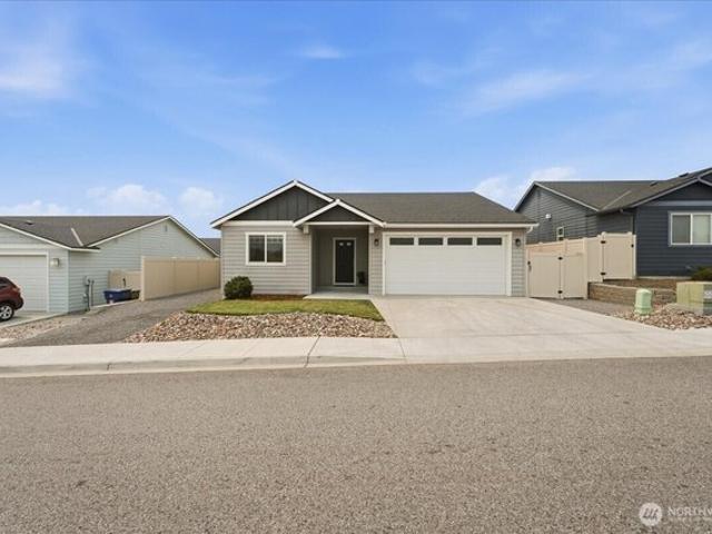 148 S Nevada Ave, East Wenatchee, WA 98802