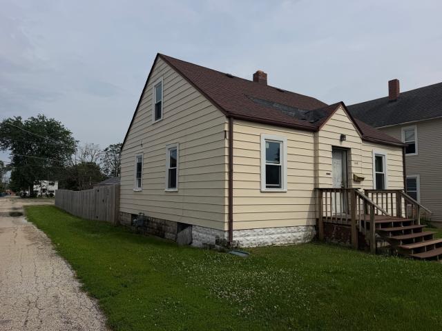148 S Prairie Avenue