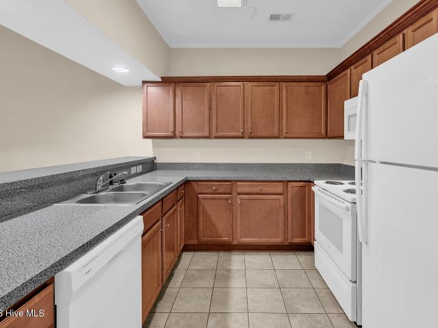 148 Scotch Broom Drive # 201