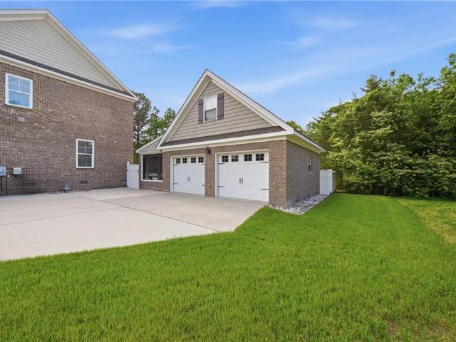 148 Sinclair LN