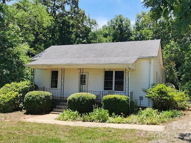 148 Watts Farm Ln, Mooresville, NC 28115