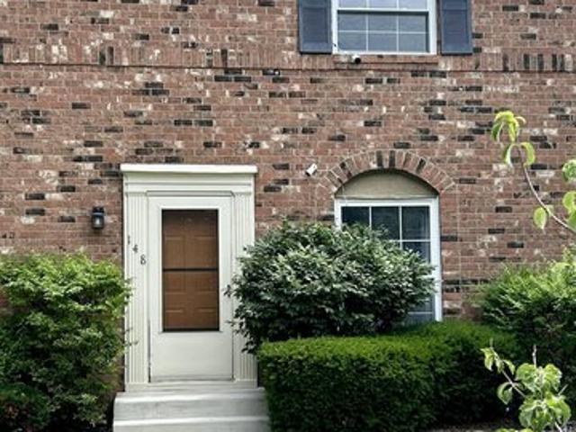 148 Tarryton Ct W Unit 25B, Columbus, OH 43228