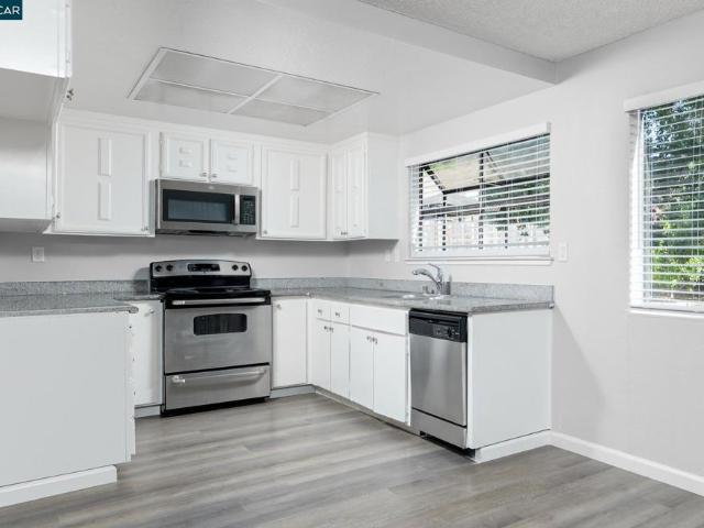 148 Thacker Ct