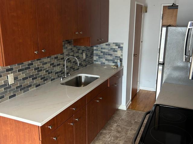 148 Undercliff Ave # 4