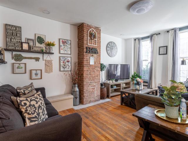 148 Union St # 1/2