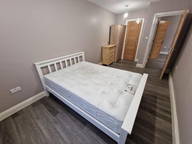 148B High Road, London N2, 1 bed property to rent, £1,600 pcm | PrimeLocation