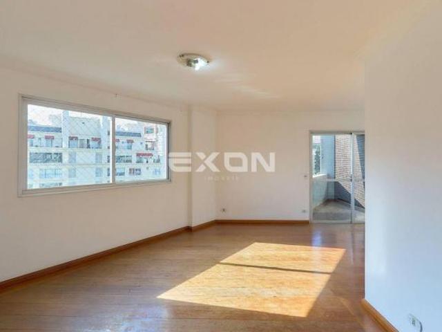 148m² no Coração do Juvevê com Potencial para Retrofit