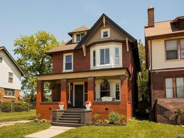 1494 Bewick St, Detroit, MI 48214