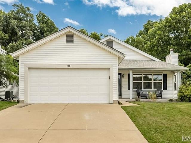 1494 Brittany Cv, Cottleville, MO 63304