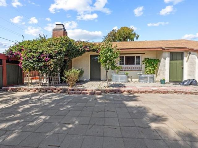 1494 Darwin St, Seaside, CA 93955